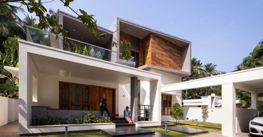 This Pattambi house brims with magnificence under brilliance of lights ...