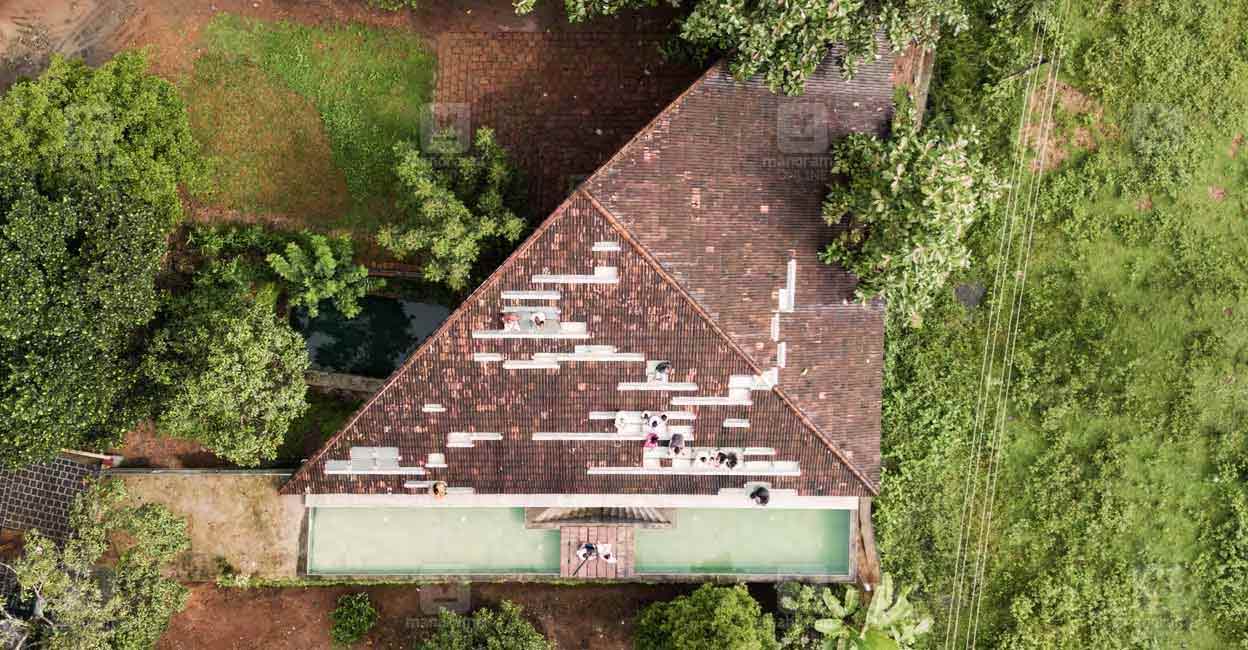 Musical abode in Angamaly with amphitheatre on roof | Lifestyle Decor ...