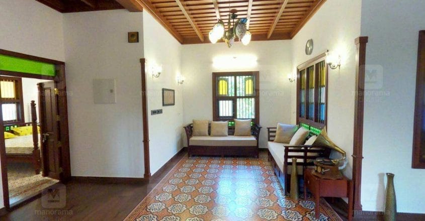 Hareesh Kanaran’s traditional house in Calicut boasts of classy ...