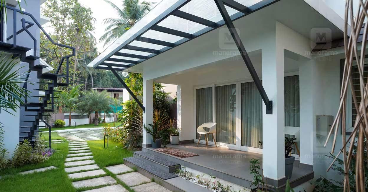 Spectacular interiors, lavish design are highlights of this Manjeri ...