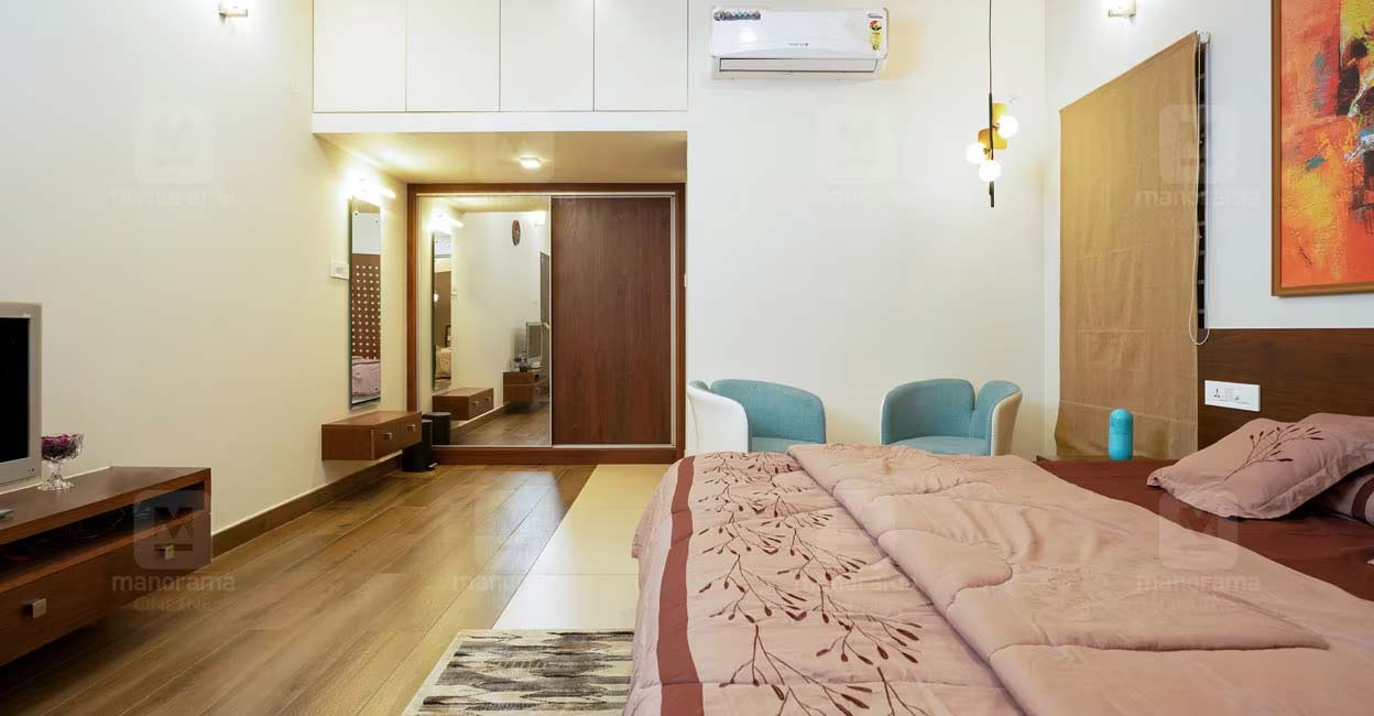 Spectacular interiors, lavish design are highlights of this Manjeri ...