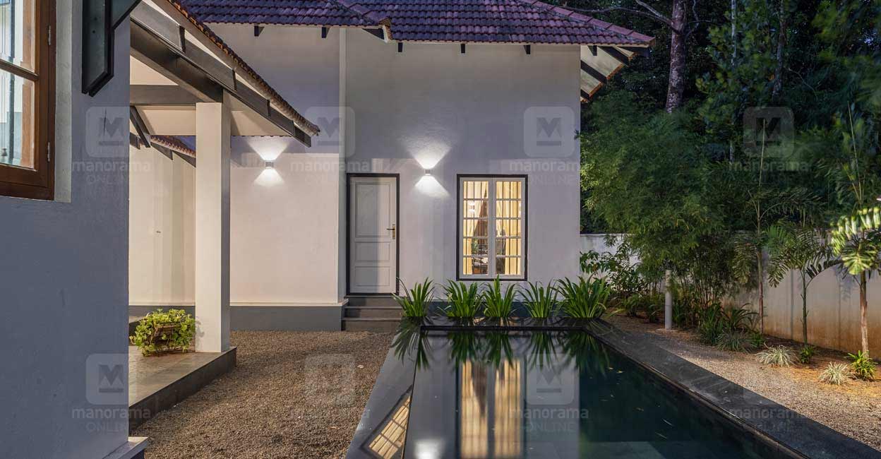 This classy Kalady house celebrates traditional and Dutch architectural ...