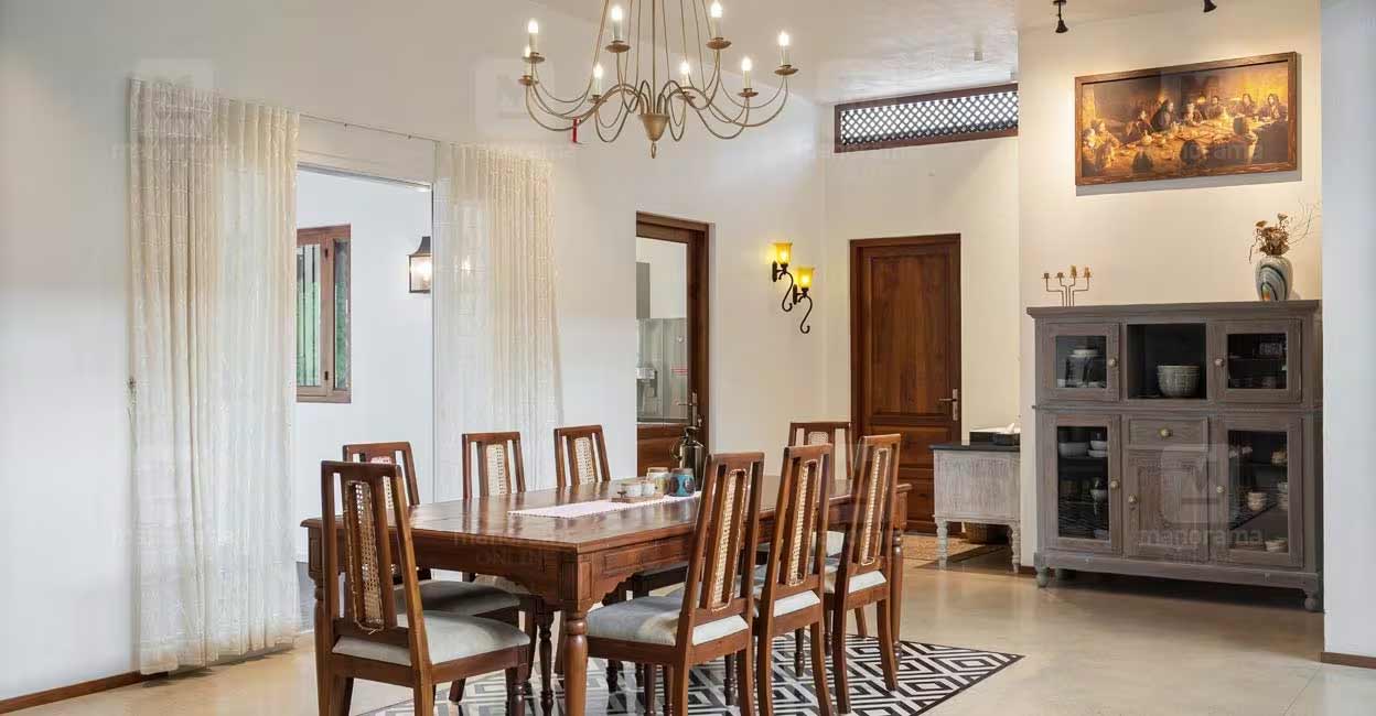 This classy Kalady house celebrates traditional and Dutch architectural ...