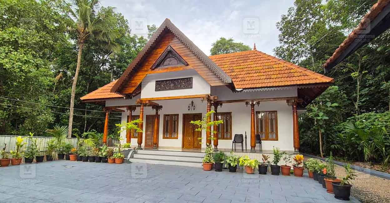 Vastu-based house in Chengannur celebrates the grand elegance of ...