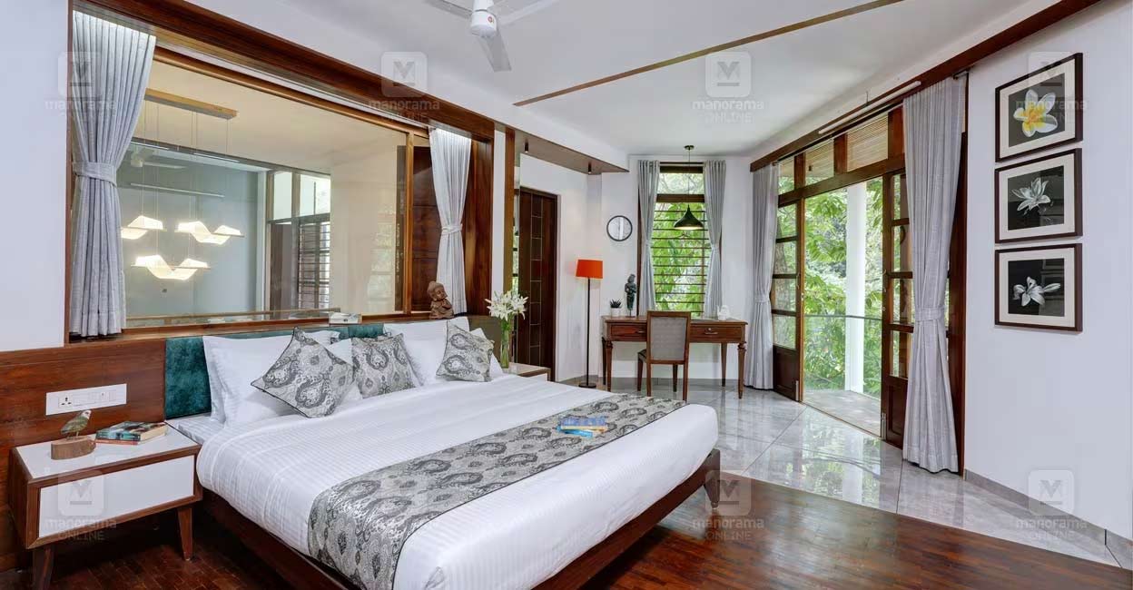 A designer casts his dreams into reality with an elegant house in TVPM ...