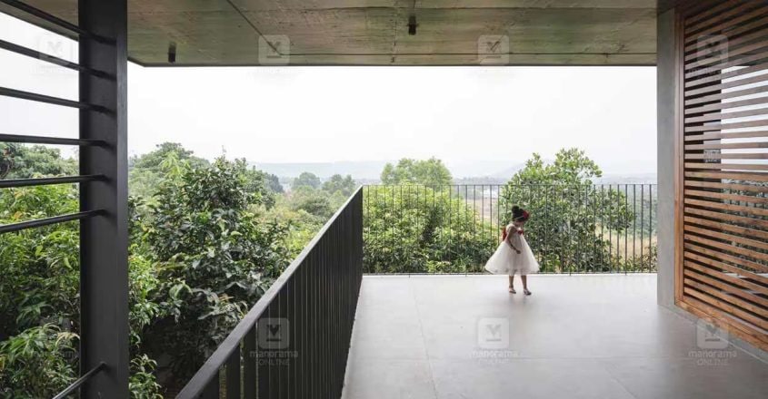 With extraordinary design, this contemporary Taliparamba house is a ...