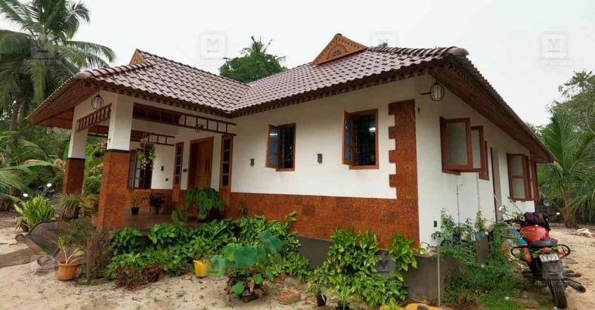 This simple, single storey Alappuzha house is elegant and extremely ...