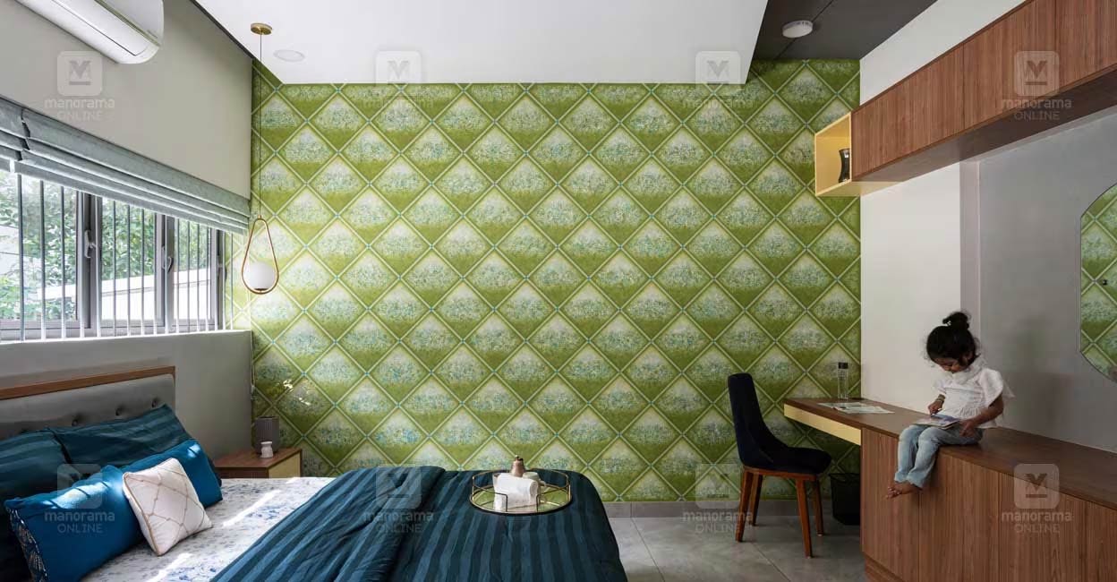Perinthalmanna mansion blends contemporary features with traditional ...