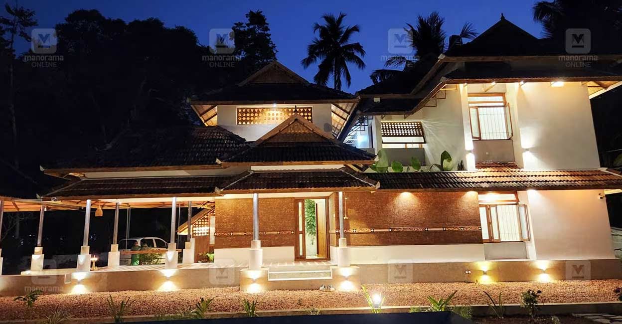 Modern Kayamkulam house exudes the classy elegance of traditional ...