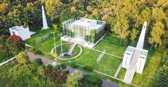 Malayali architect's spectacular glass house in Bengaluru | Lifestyle ...