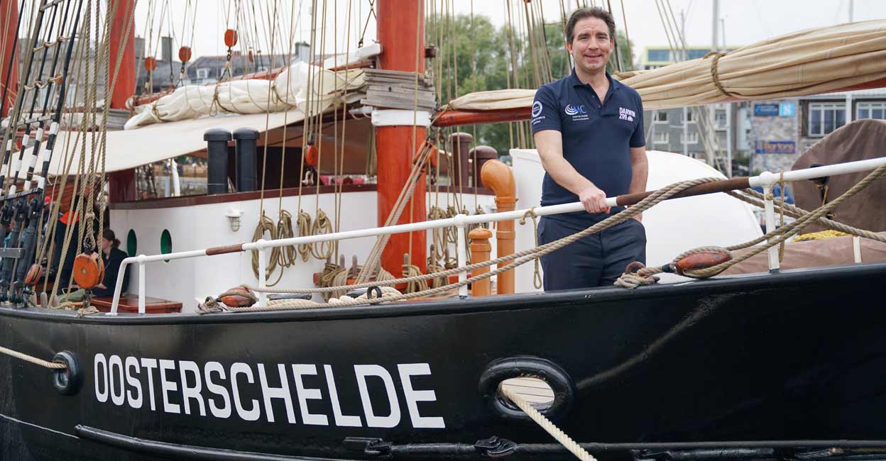 Retracing Darwin's expedition: Global conservation mission sets sail ...