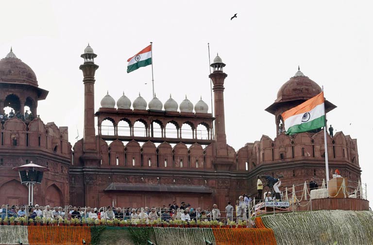 Congress confronts BJP on Red Fort lease out | Red Fort | Red fort ...
