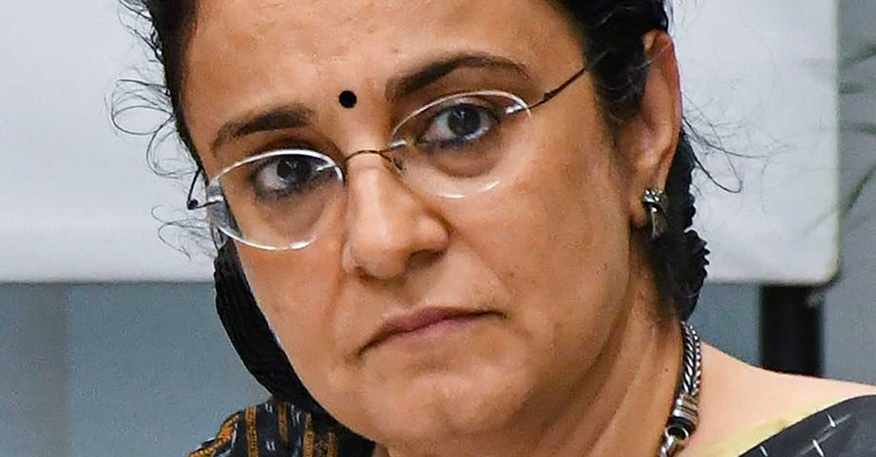 Madhabi Puri Buch appointed first woman chairperson of SEBI | Business ...