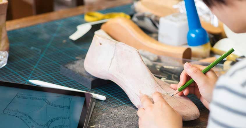 Set foot in footwear designing with B Des course for a global career ...
