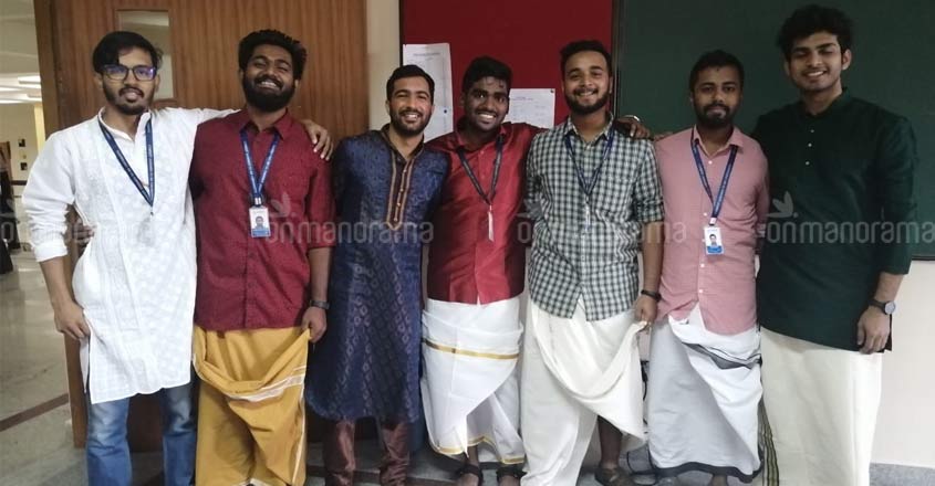 Christ University students impress trying out their ethnic wear