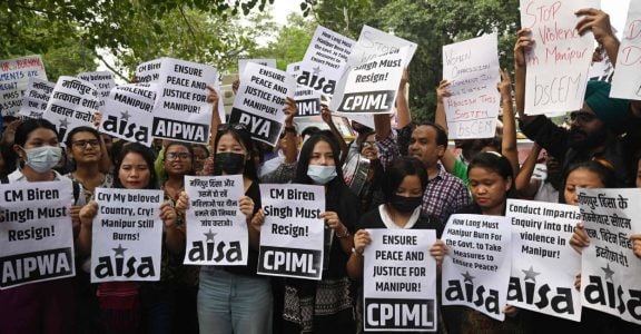 Protesters call for Manipur CM's resignation; Cong asks Prez to dismiss ...