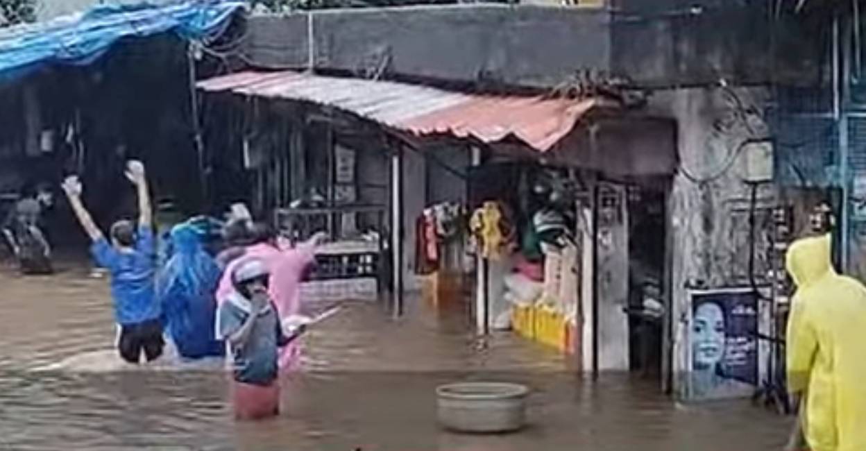 Rain fury: Cloudburst triggers heavy downpour in Kochi | Onmanorama