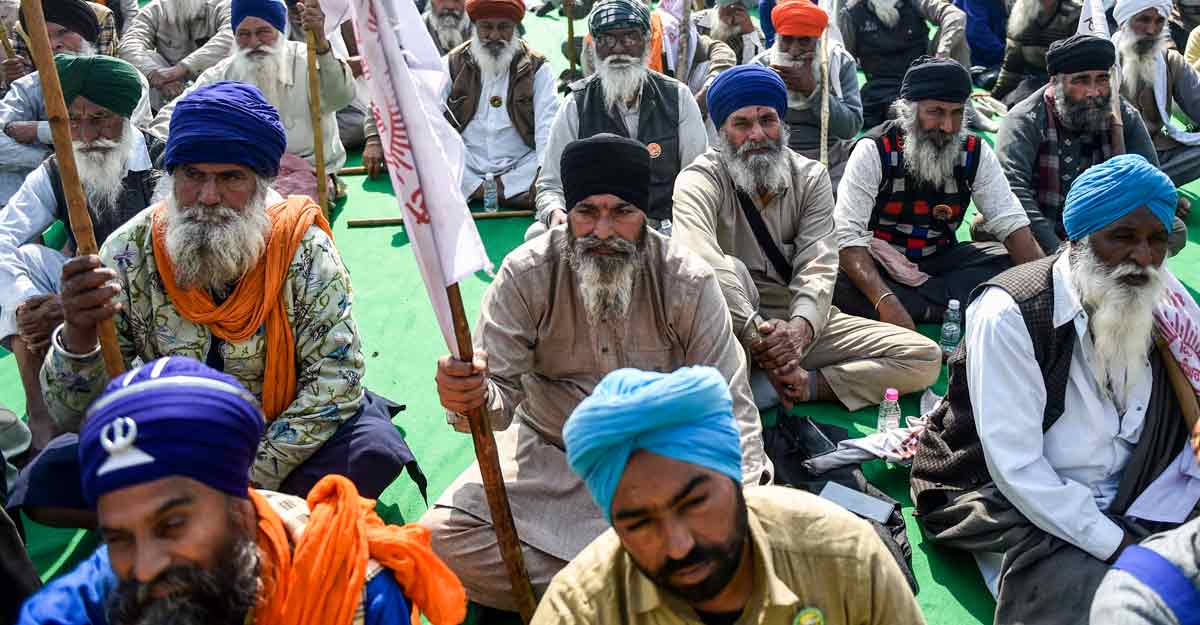 Farmers keep vigil at Singhu protest site, say no trust in police post ...