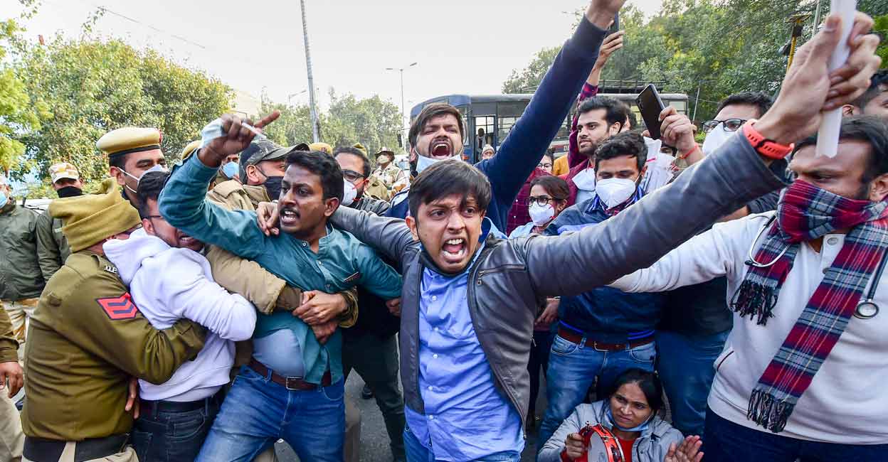 FIR against agitating resident doctors in Delhi after face-off with police