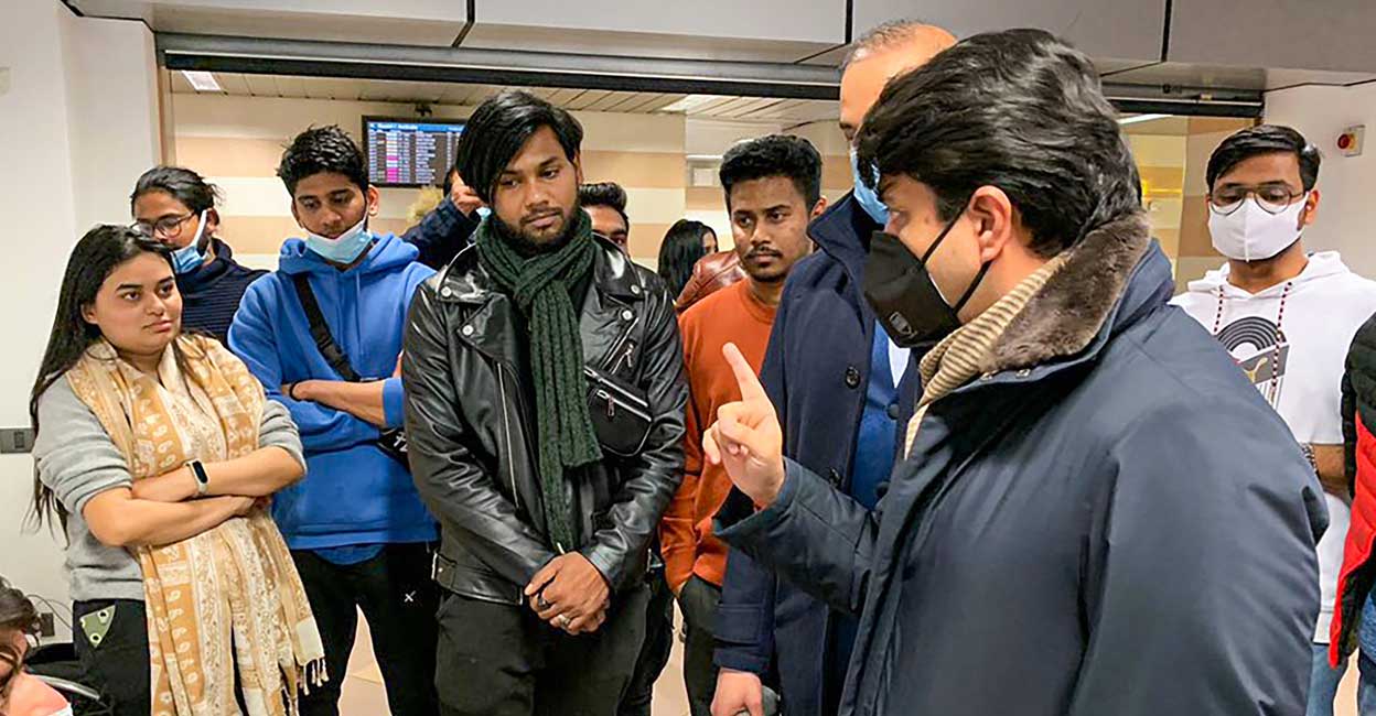 Operation Ganga: Five evacuation flights bring 981 Indians home on ...