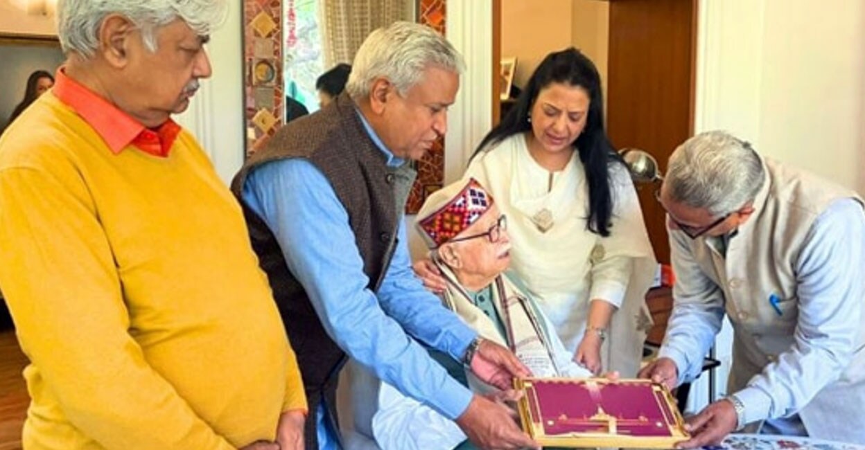 Finally, Advani, Murli Manohar Joshi get invites for Ram Mandir ...