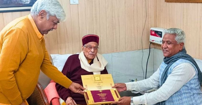 Finally, Advani, Murli Manohar Joshi get invites for Ram Mandir ...