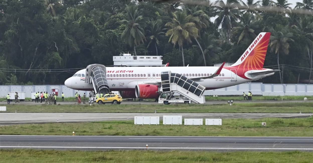 Bomb threats continue: 20 Indian flights targeted in a day | India News ...
