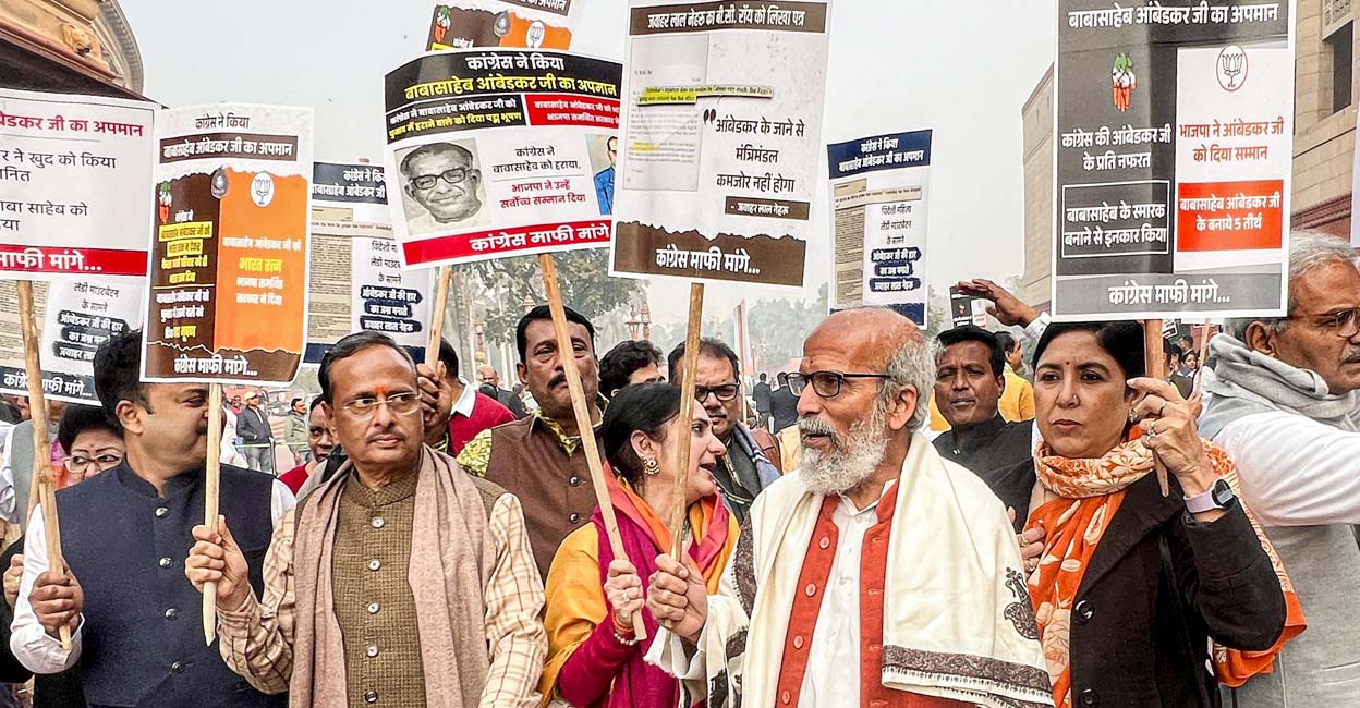 Parliament scuffle incident: NDA MPs including Anurag Thakur file police complaint against Rahul ...