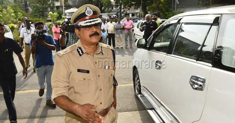 Thachankary dug out files from secret section, says Senkumar