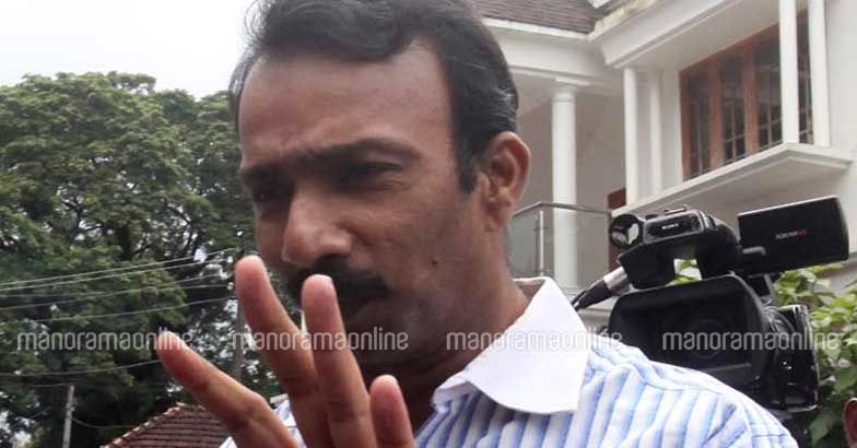Pulsar Suni's former lawyer Pratheesh Chacko arrested, released on bail ...