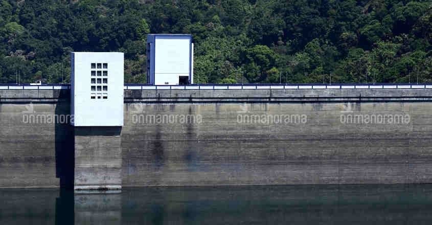 Water level in dams shoot up, flood alert sounded | Kerala dams full ...