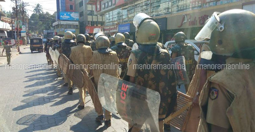 Violence continues to rattle Kannur, bombs hurled at houses of CPM, BJP ...