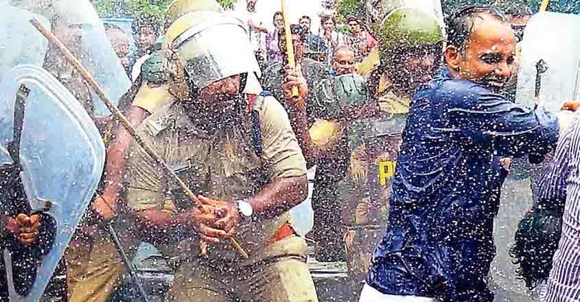 SI takes the rap for baton-charge on CPI leaders, MLA | Kerala news ...