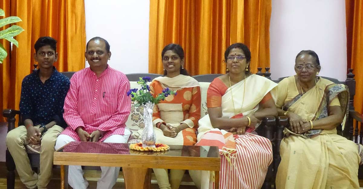 This Teachers' Day, meet Saji Kumar who transformed lives of Navodaya ...