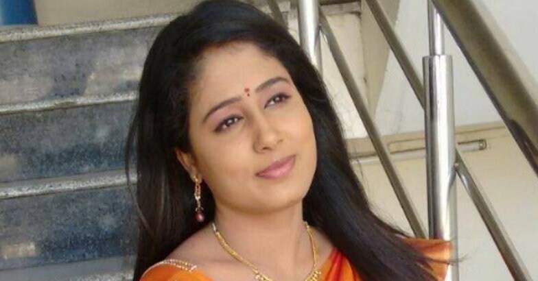 Hyderabad woman journo writes 'brain is my enemy', jumps off building ...