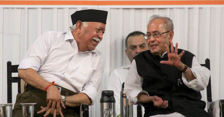 Pranab in RSS cap, daughter's fears come true | Pranab Mukherjee ...