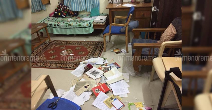 Cops hurl casteist slur on Varavara Rao's kin