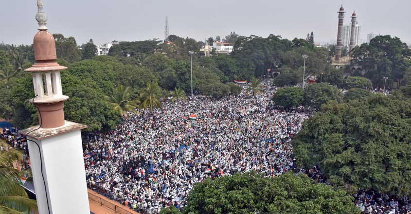 Thousands join 'peace rally' in Bengaluru against CAA; Curfew lifted in ...