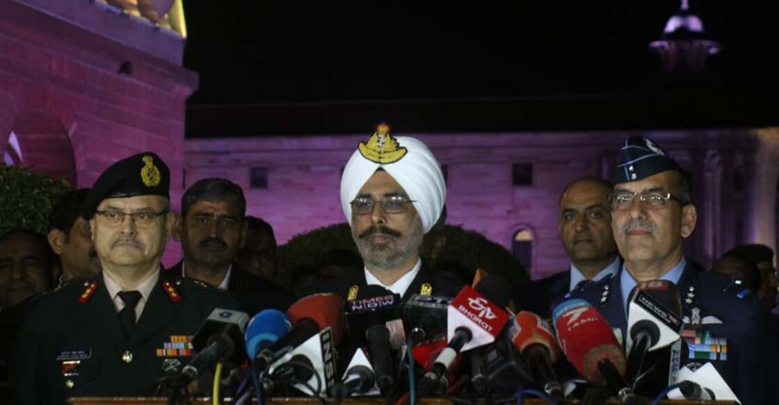 After Pak intrusion, military on high alert: Services | India News ...