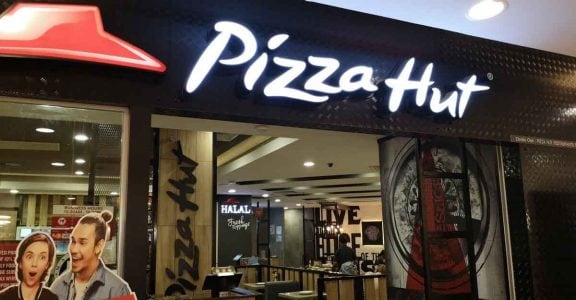 Pizza Hut co-founder Frank Carney dies from pneumonia at 82 | Onmanorama