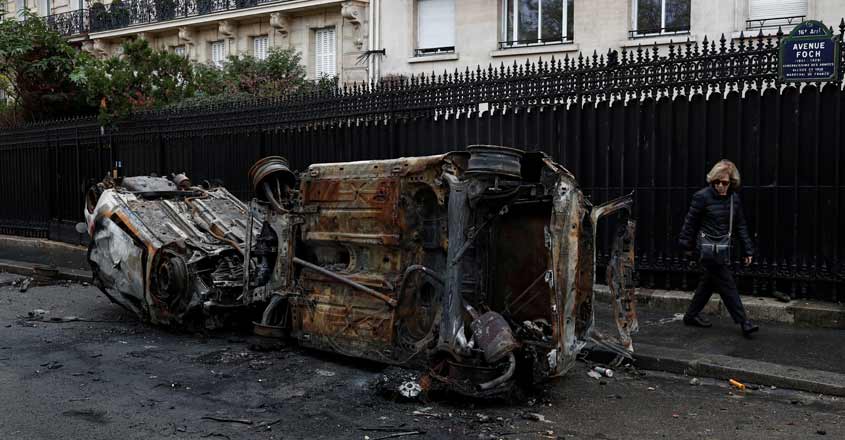 France mulls state of emergency after Paris riots | World news ...