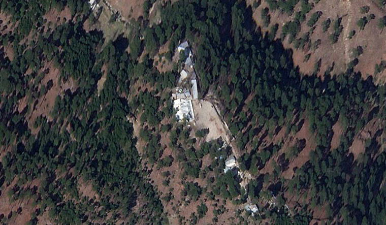 Pakistan takes global media to Balakot, madrassa intact | world news ...