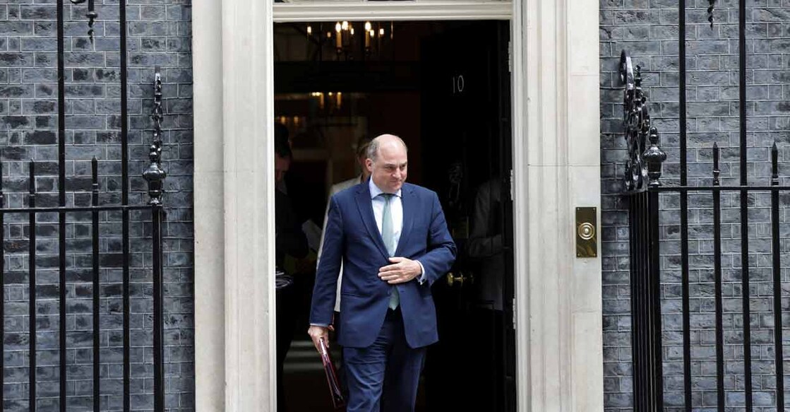 UK Defence Minister Ben Wallace resigns, Grant Shapps named successor | Manorama English