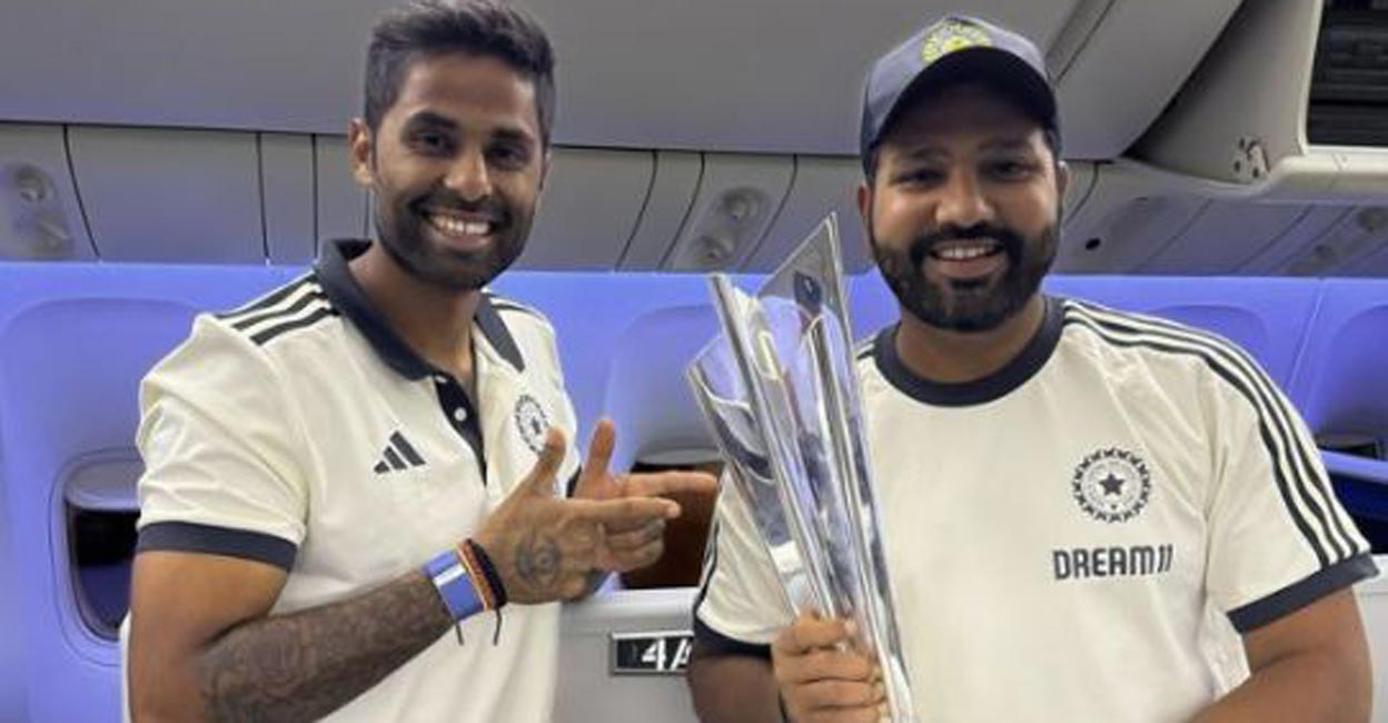 Triumphant Indian team members finally heads home | Cricket News ...