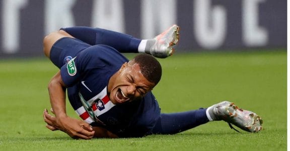 PSG clinch French Cup, but Mbappe suffers injury | Football News ...
