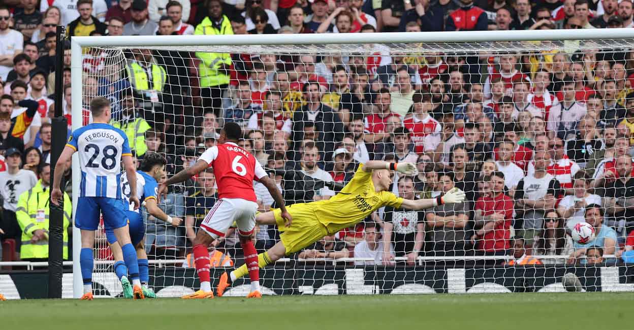 Premier League: Arsenal's title hopes all but over after loss to ...