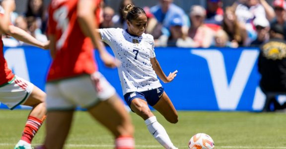 Fan to Player: Alyssa Thompson joins forces with US women's football ...