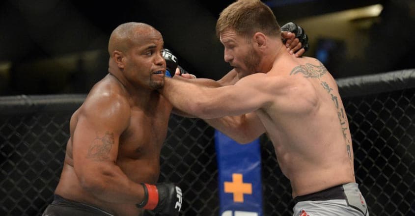 Mixed Martial Arts: Miocic knocks out Cormier to regain heavyweight ...