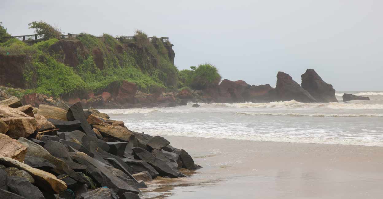 Put your feet up and enjoy the charm of some exotic beaches in Kerala ...