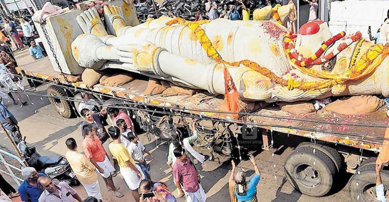 South India’s largest single-stone Hanuman statue installed near ...